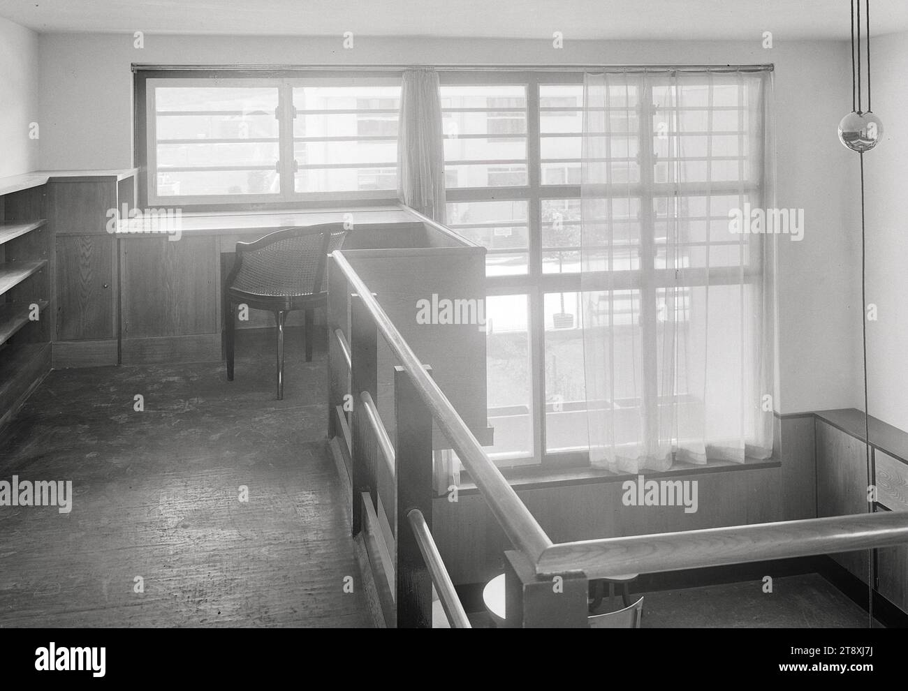 Werkbundsiedlung, house 52 (13th, Woinovichg. 19), living room, Martin ...