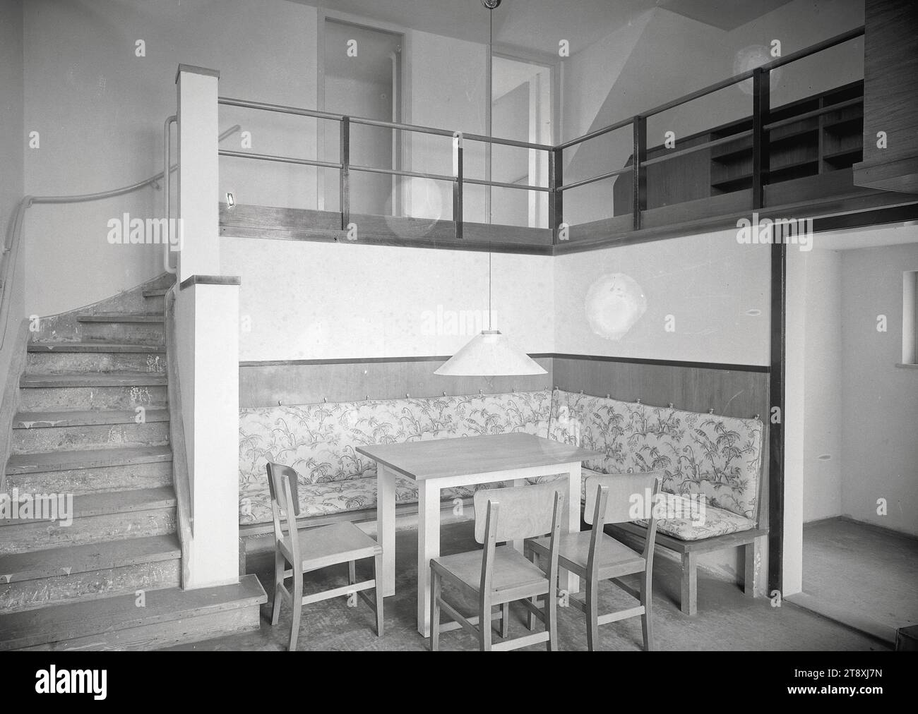 Werkbundsiedlung, house 52 (13th, Woinovichgasse 19), living room ...