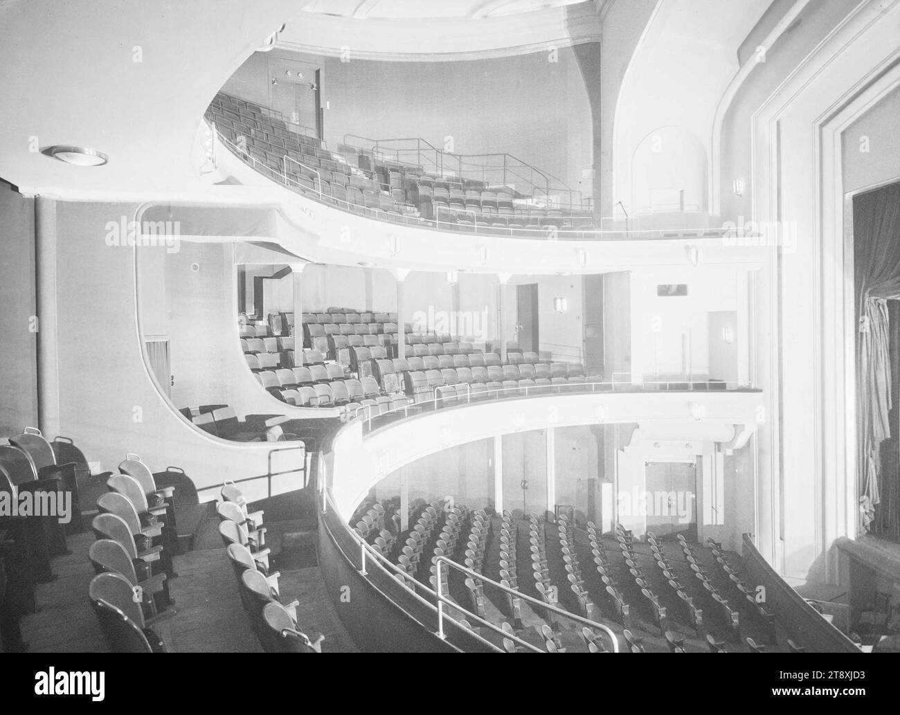Glass auditorium Black and White Stock Photos & Images - Alamy