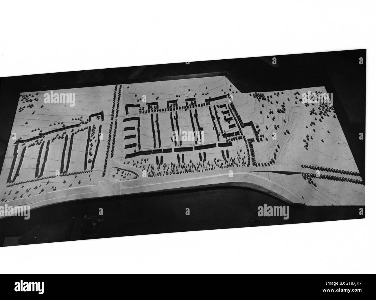 Model of a settlement at Laaer Berg (part of the so-called 'Wohnstadt ...