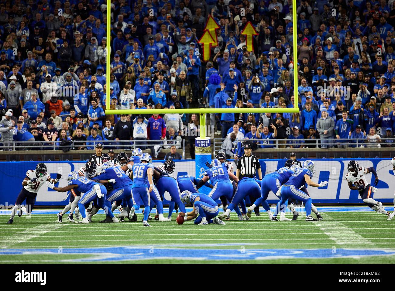 Detroit Lions place kicker Riley Patterson (36) kicks a point after ...