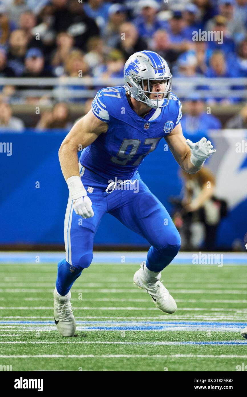 Detroit Lions defensive end Aidan Hutchinson (97) pursues a play on ...
