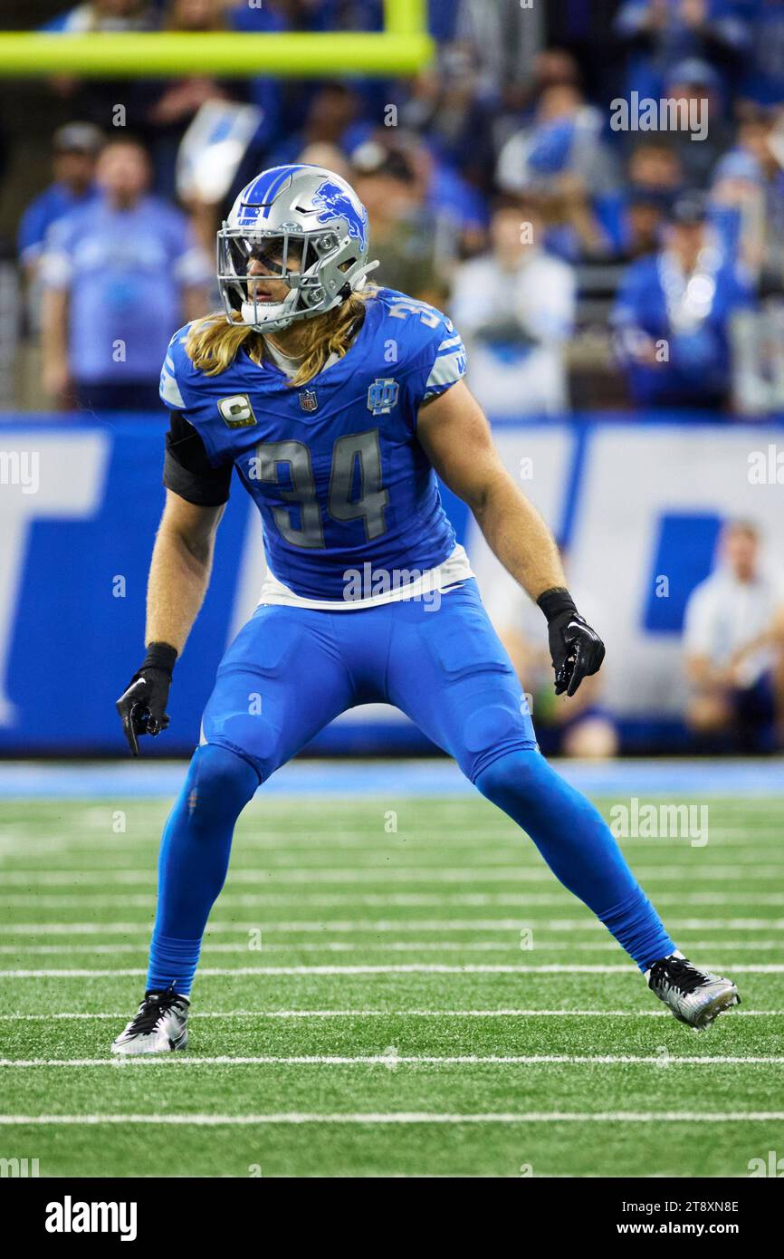 Detroit Lions linebacker Alex Anzalone (34) pursues a play on defense ...