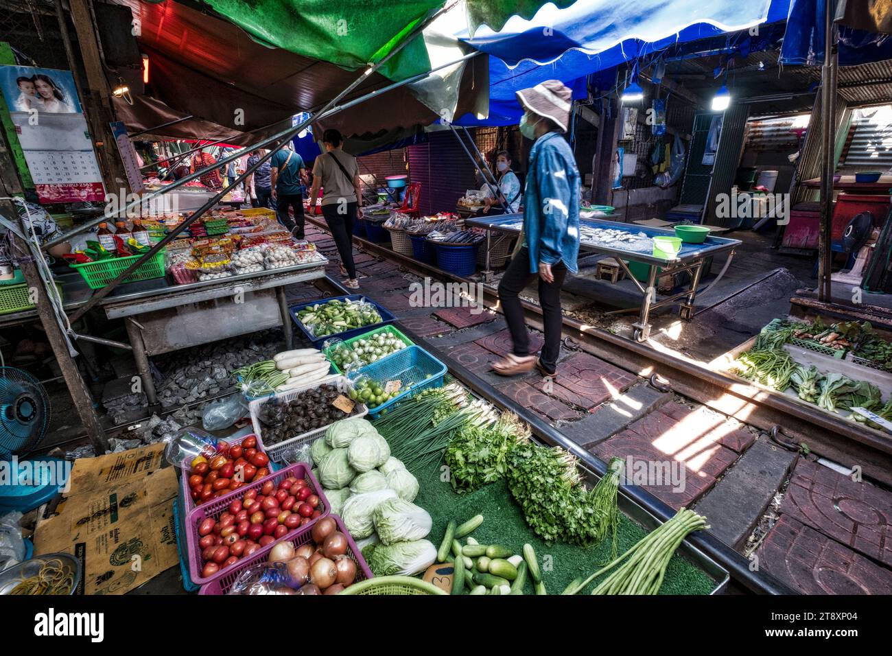 Mae Klong Railway Market (Hoop Rom Market), Thailand, Asia Stock Photo ...