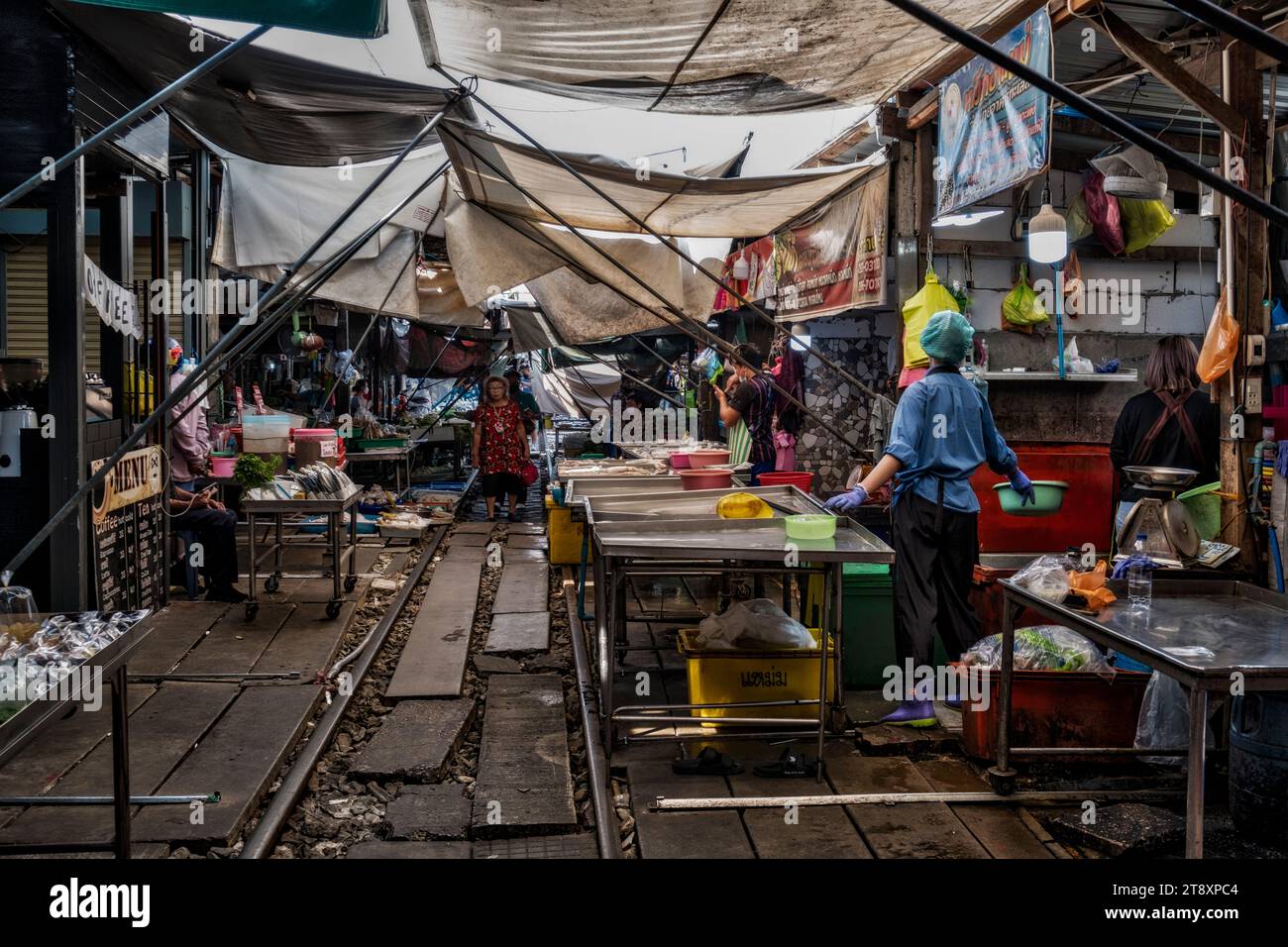Mae Klong Railway Market (Hoop Rom Market), Thailand, Asia Stock Photo ...