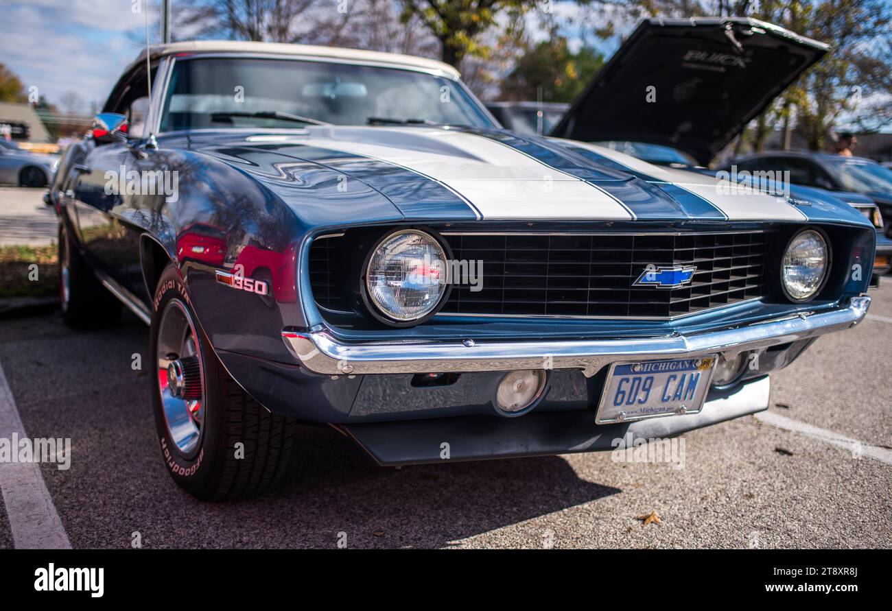 custom car show Stock Photo - Alamy