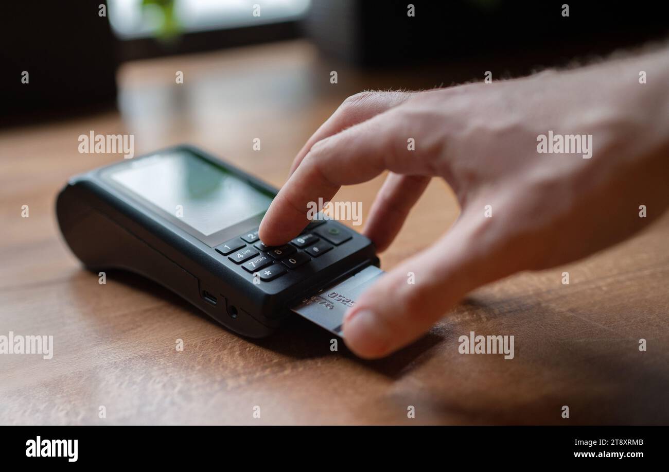 Pos credit cards hi-res stock photography and images - Alamy