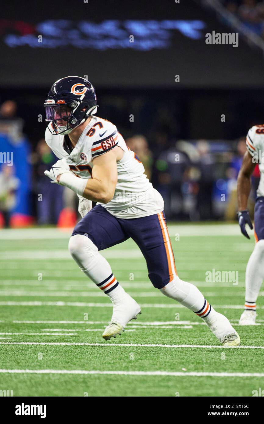 Chicago Bears linebacker Jack Sanborn (57) pursues a play against the ...