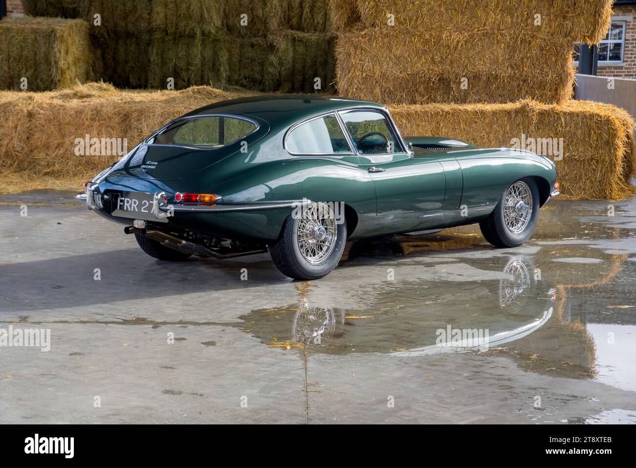Series 1.5 Jaguar E Type 4.3 Fixed Head Coupe classic British sports ...