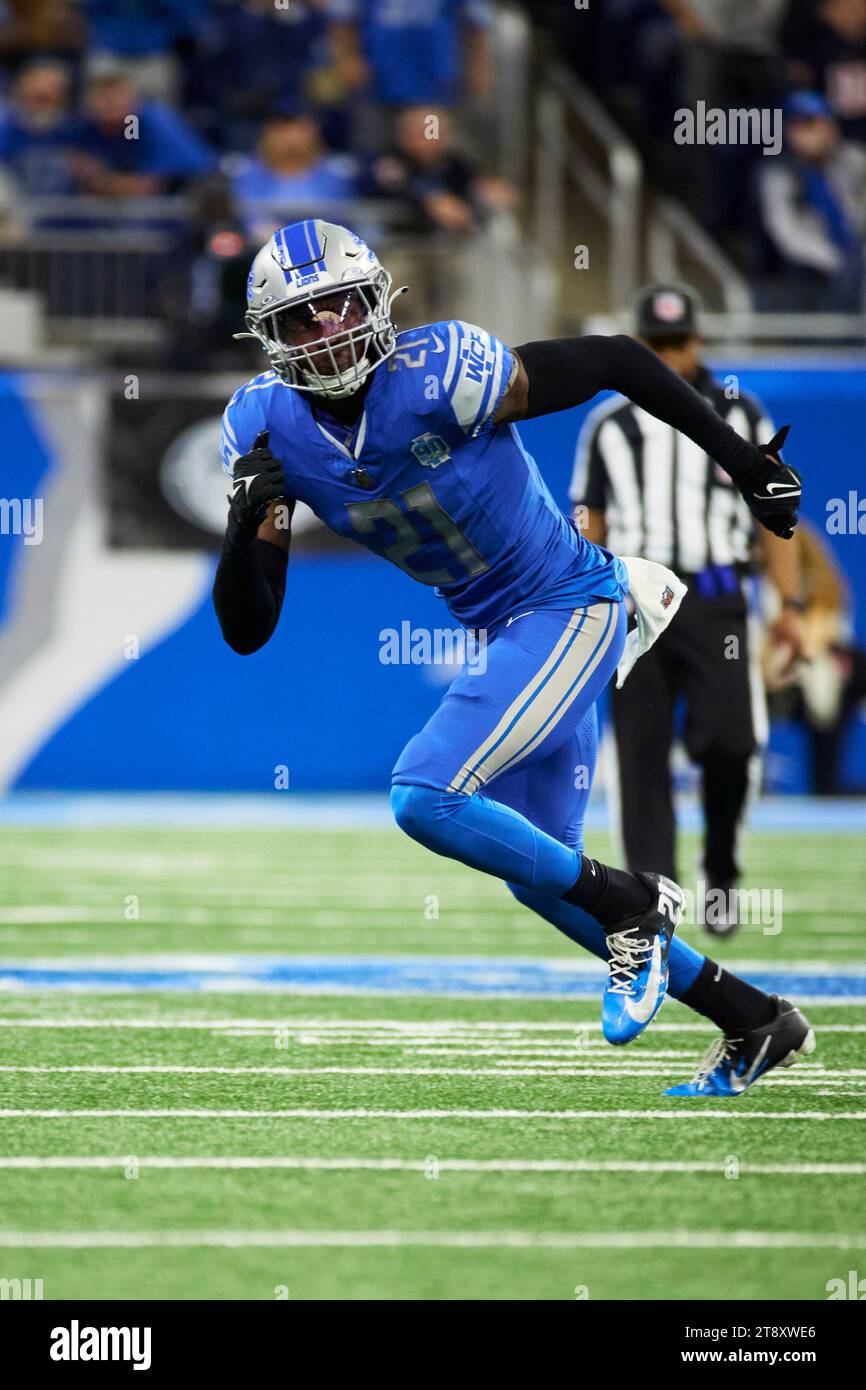 Detroit Lions safety Tracy Walker III (21) pursues a play on defense ...