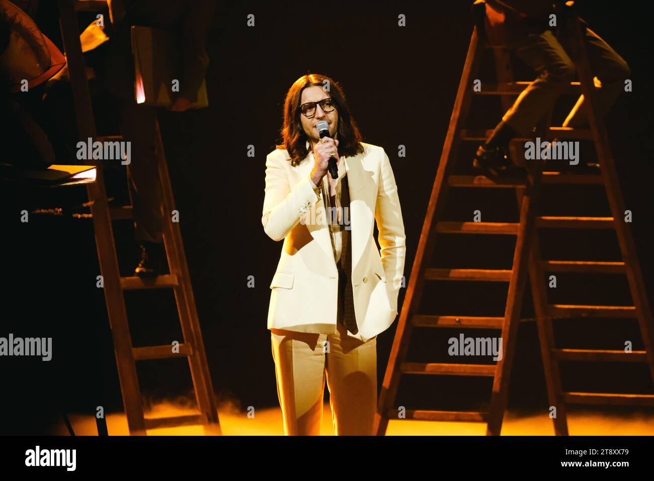 Il solito dandy hi-res stock photography and images - Alamy
