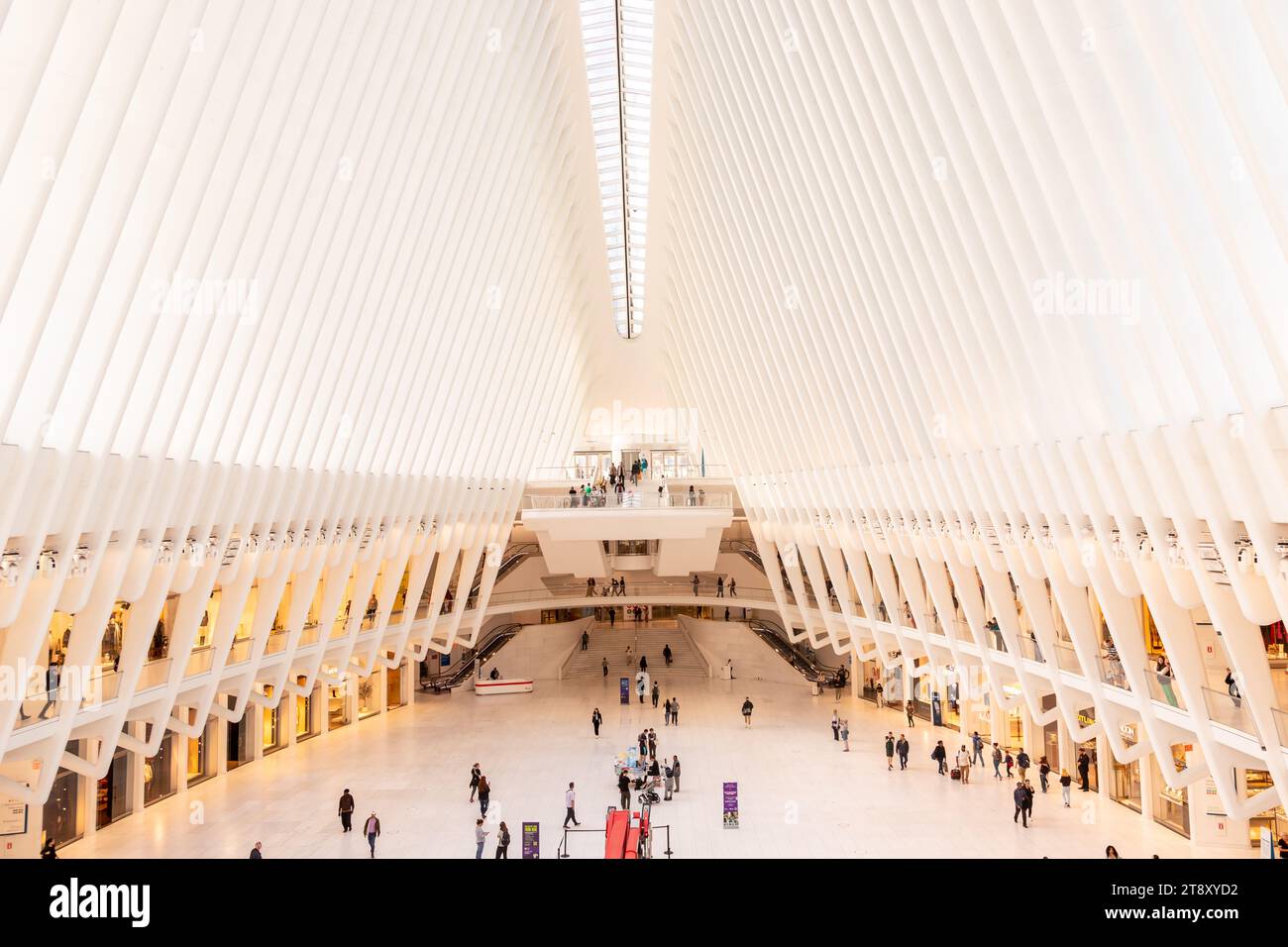 The Oculus transportation hub and shopping mall, Lower Manhattan, New ...