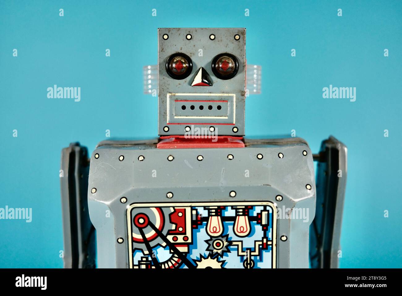 Vintage robot hi-res stock photography and images - Alamy
