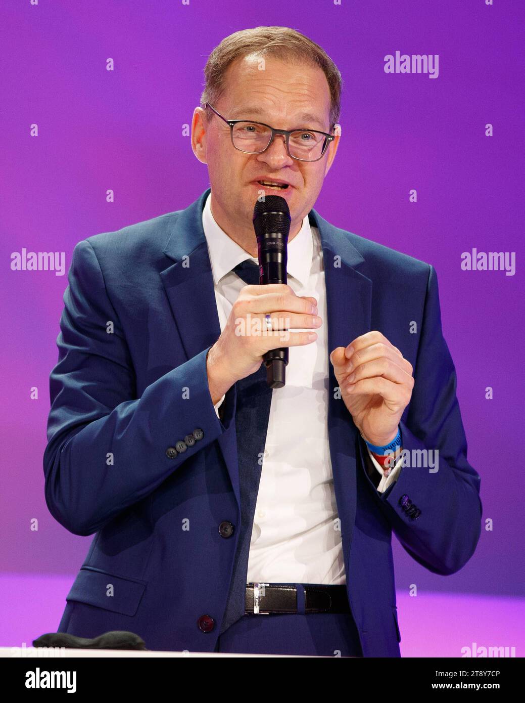 Dr. Stefan Traeger, CEO, Jenoptik AG auf der Podiumsdiskussion des ...