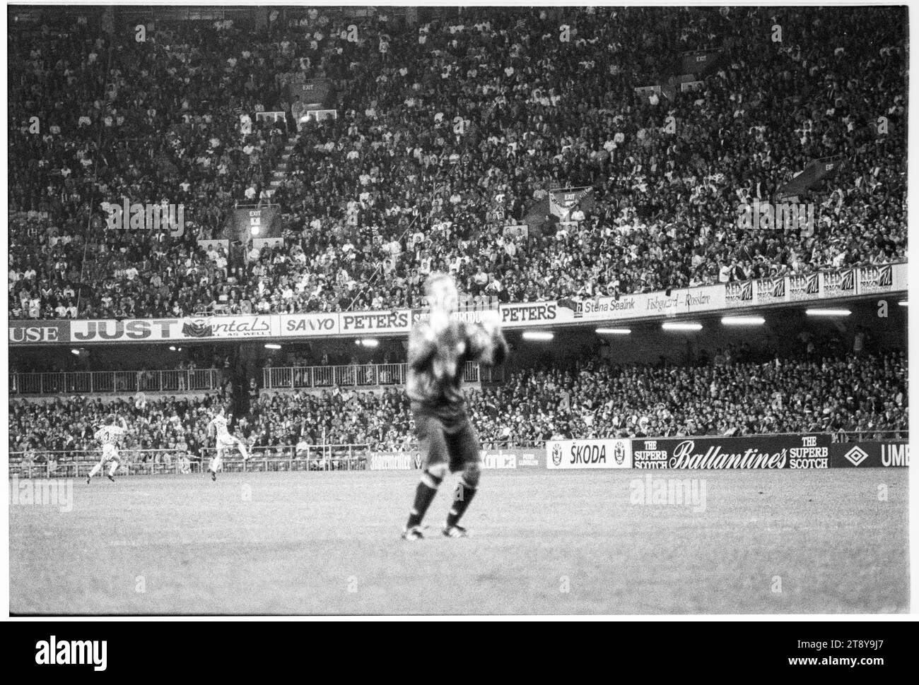 1993 football team hi-res stock photography and images - Alamy