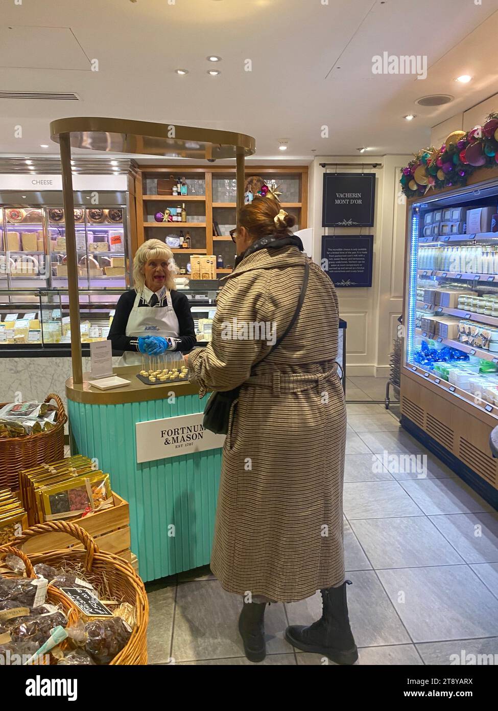 Fortnum and mason london food hall hi-res stock photography and images ...