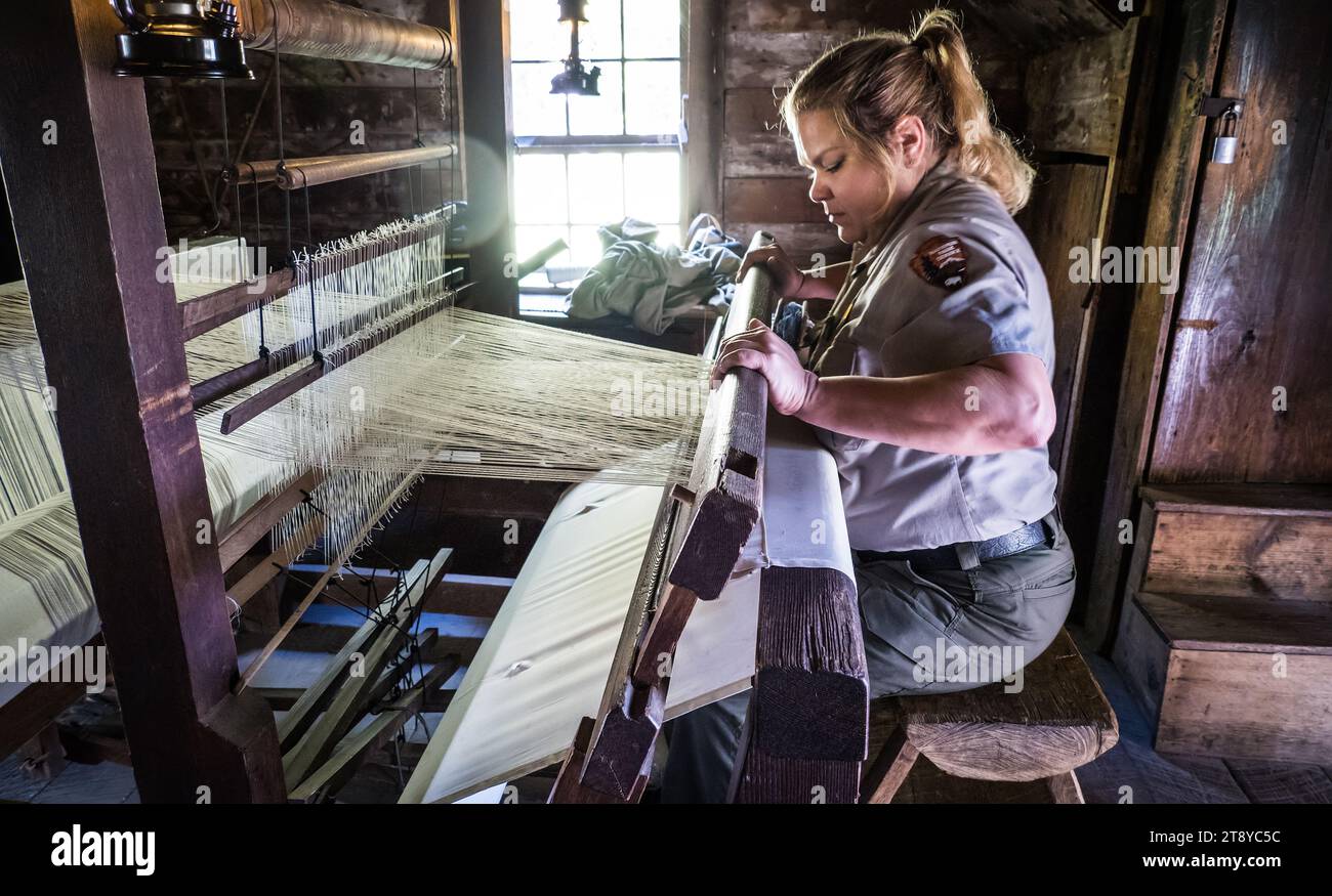 Saw cloth hi-res stock photography and images - Alamy