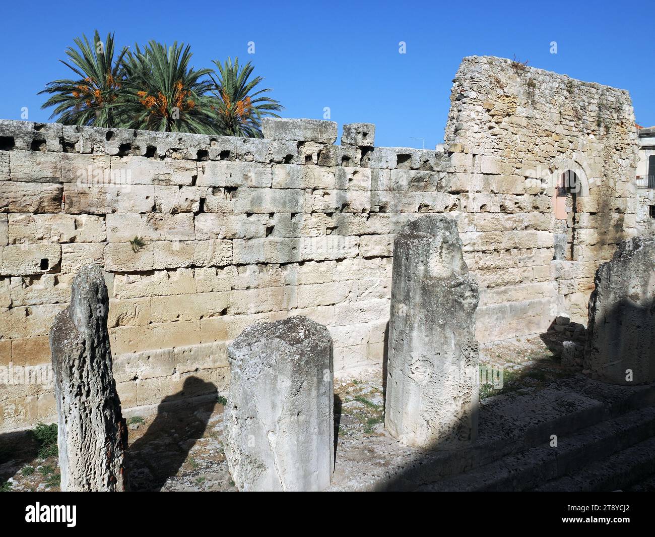 Ancient Greek monuments, Tempio di Apollo, Temple of Apollo, Piazza ...