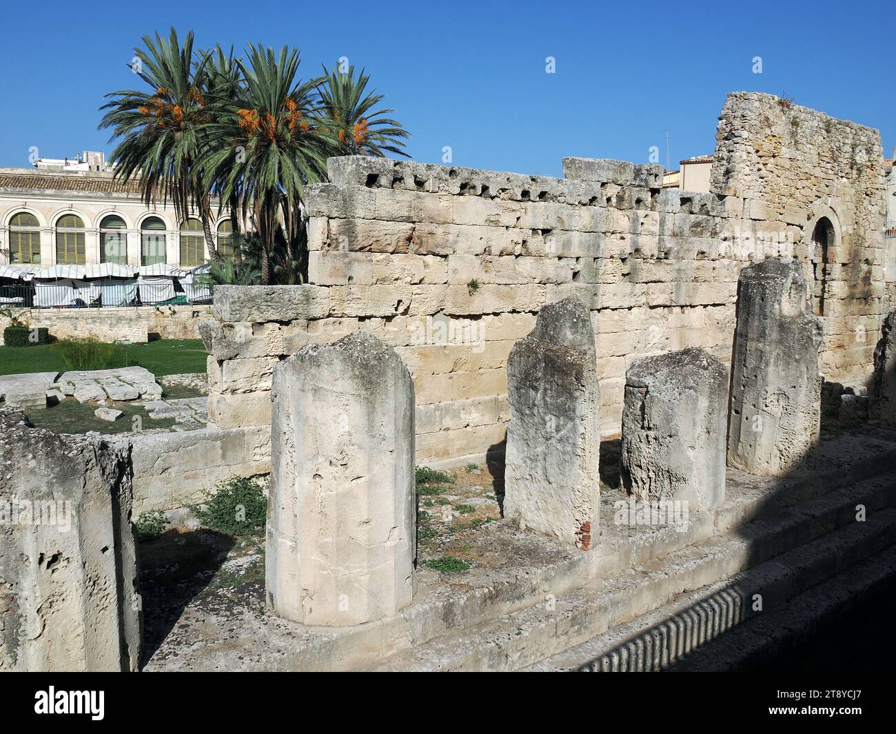Ancient Greek monuments, Tempio di Apollo, Temple of Apollo, Piazza ...