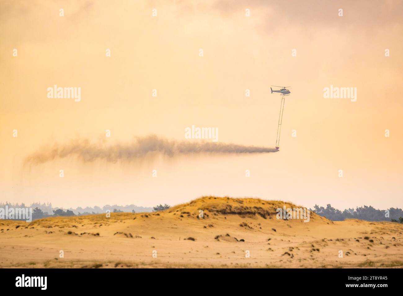 Aerial seeding plane hi-res stock photography and images - Alamy