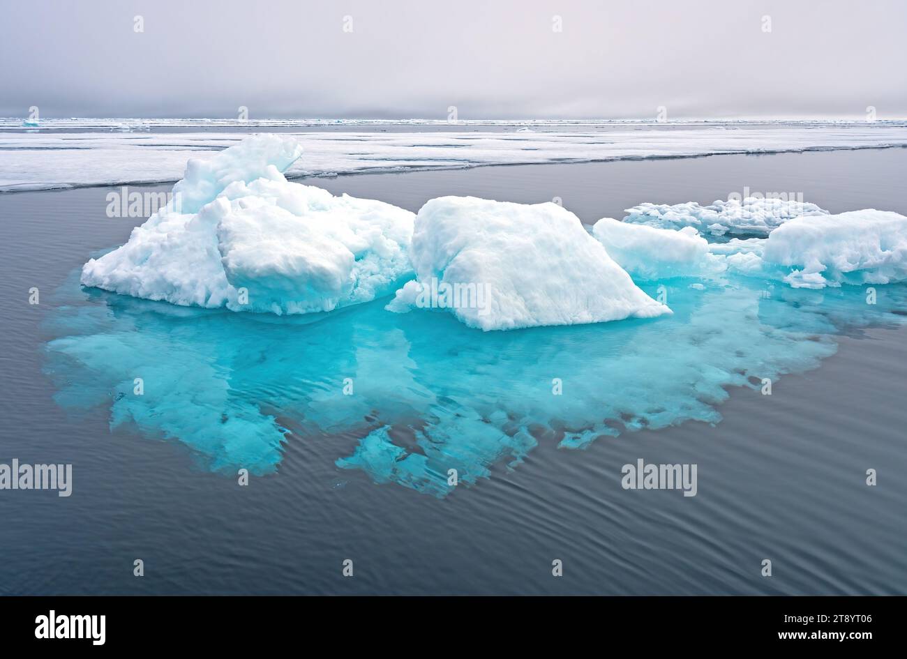 Beautiful icebergs floating on hi-res stock photography and images - Alamy
