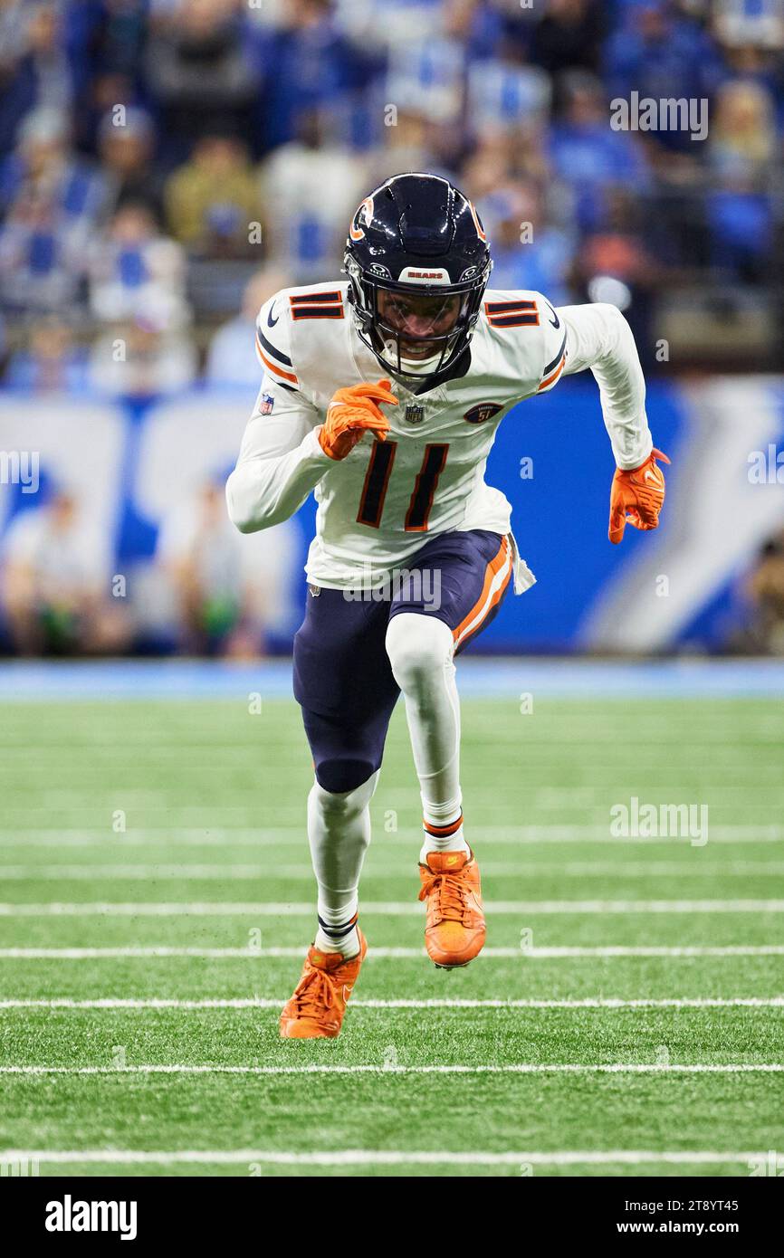 Chicago Bears wide receiver Darnell Mooney (11) runs a route against ...
