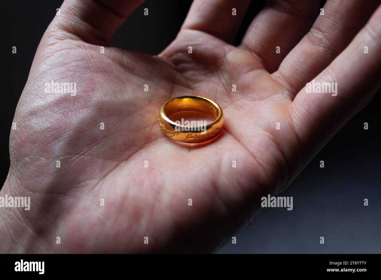 The ring of Sauron replica knowed as ring of power of the lord of the ...