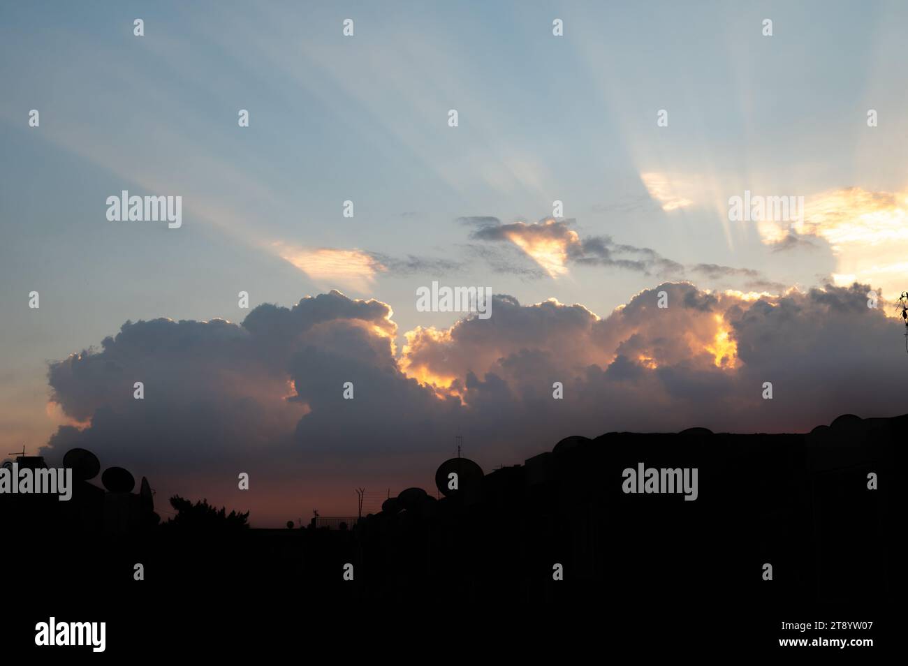 Sunset cloud building silhouette hi-res stock photography and images ...