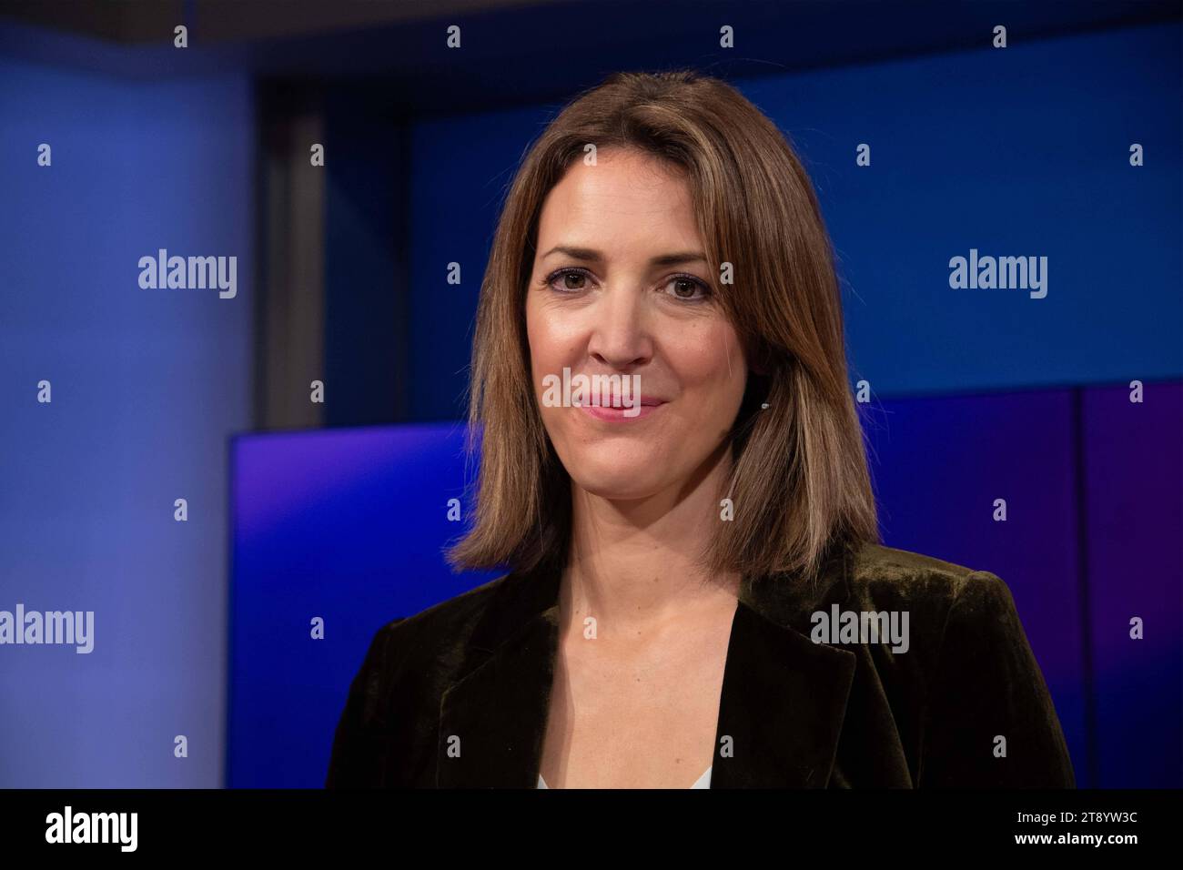 Menschen bei maischberger hi-res stock photography and images - Alamy