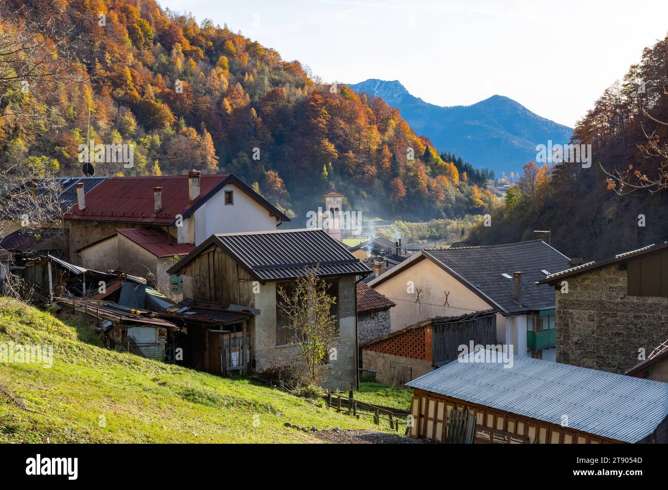 View of the alpine town of Timau (Tischlbong in the local german ...
