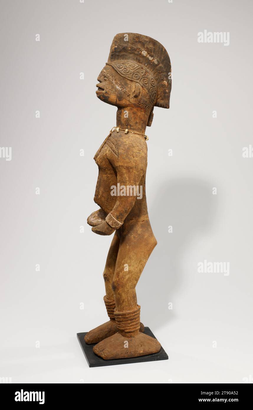 Shrine figure, c. 1900-1925, 32 3/16 x 7 7/8 x 7 7/8 in. (81.76 x 20 x ...