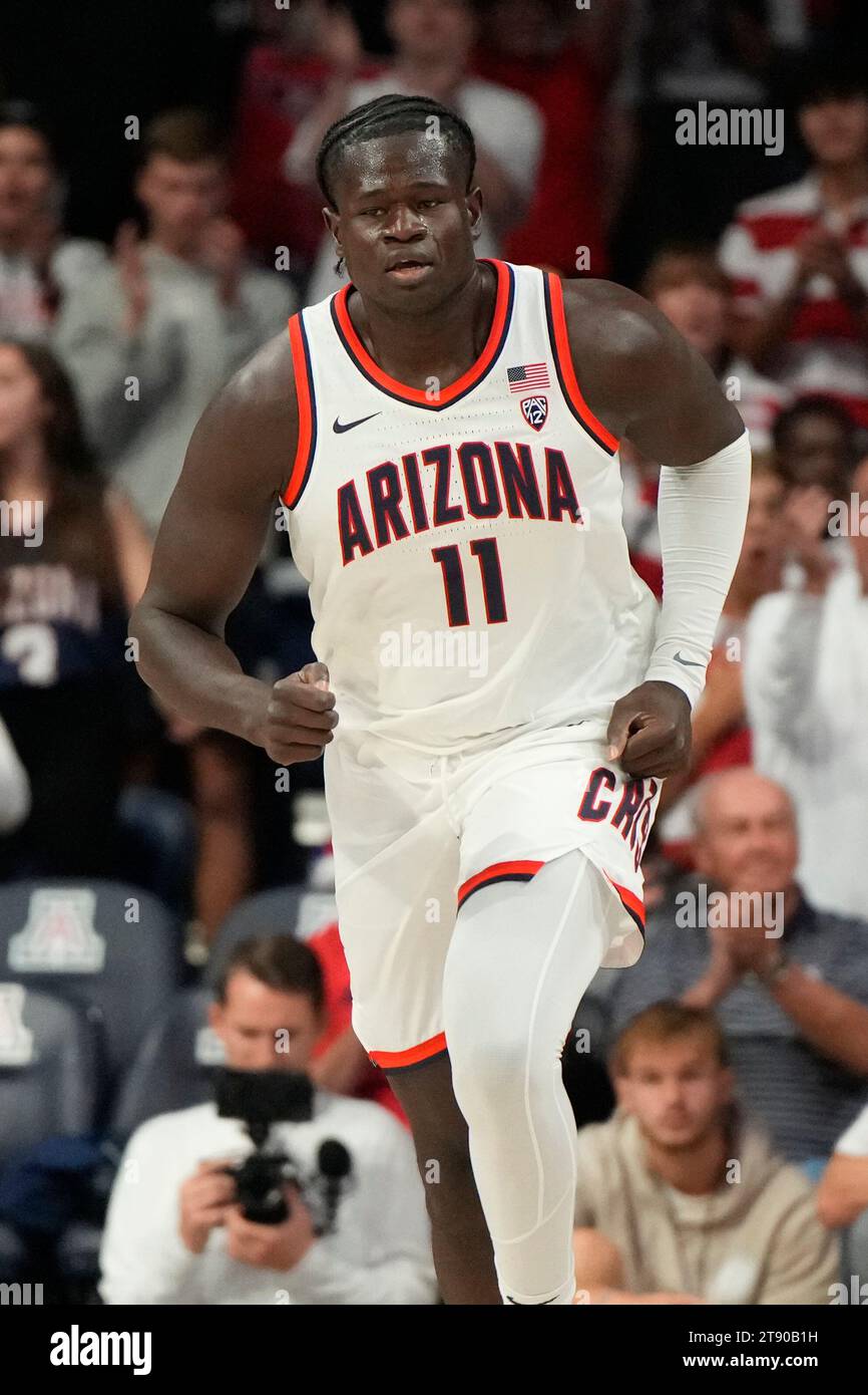 Arizona center Oumar Ballo (11) during the second half of an NCAA ...