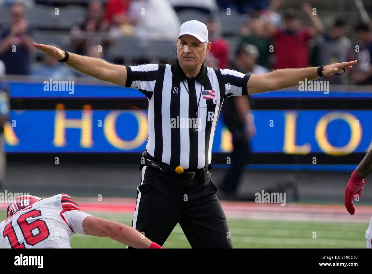NCAA referee Jeff Dahle in the first half during an NCAA college ...