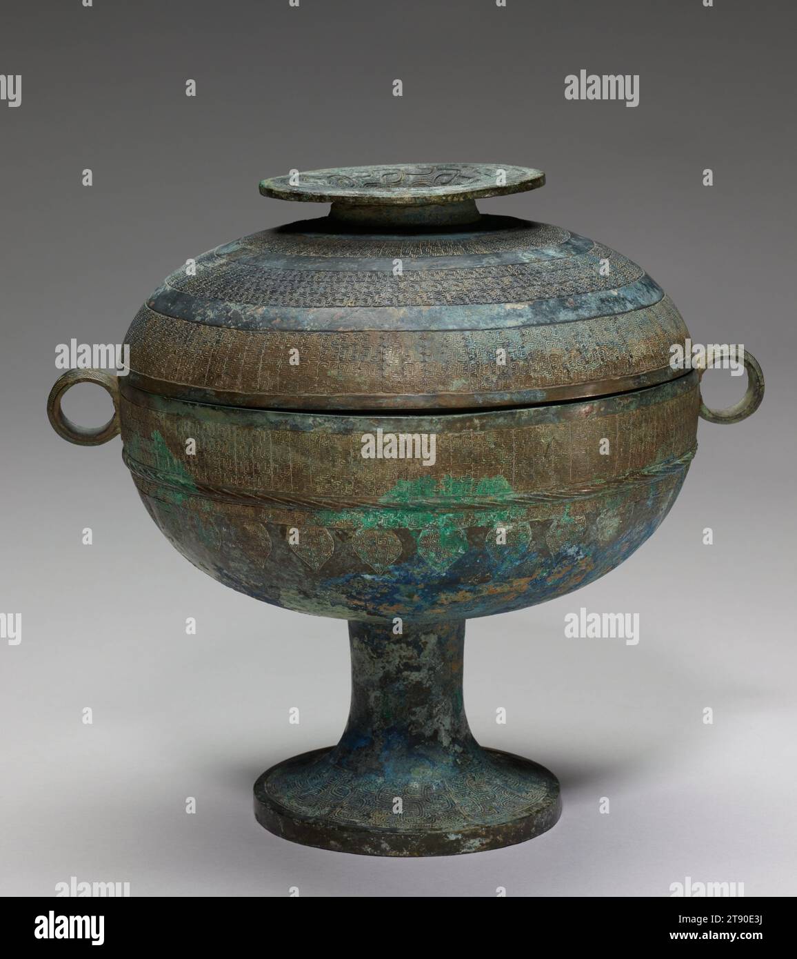 Ritual food vessels hi-res stock photography and images - Alamy