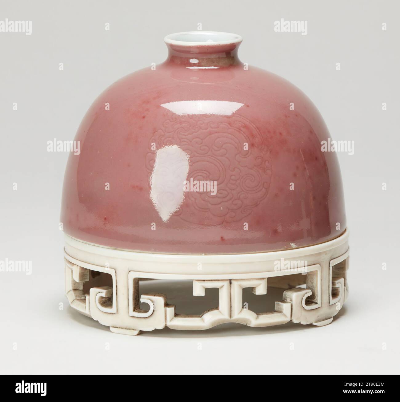 Peach bloom vessel hi-res stock photography and images - Alamy