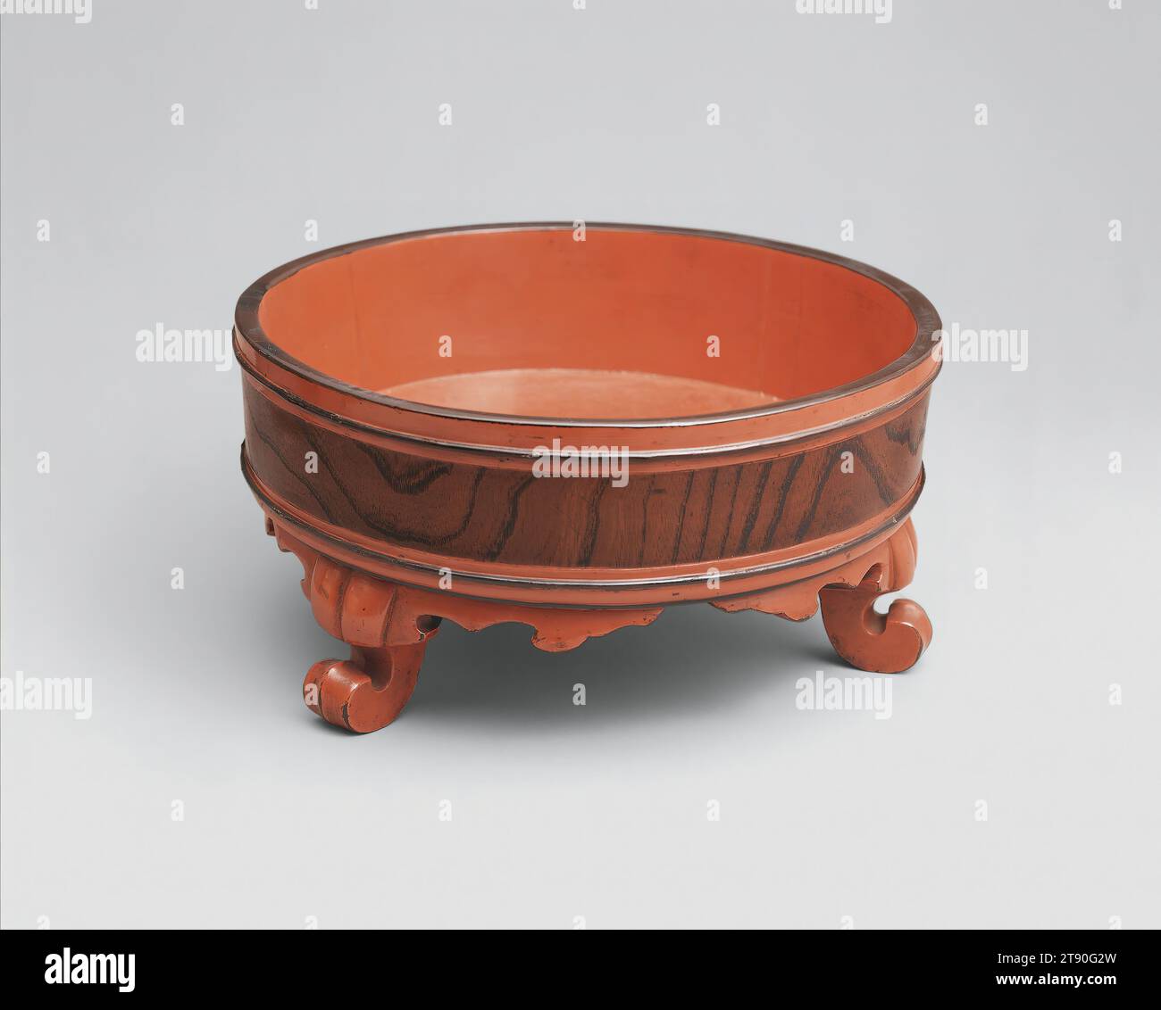 Ceremonial wash basin hi-res stock photography and images - Alamy
