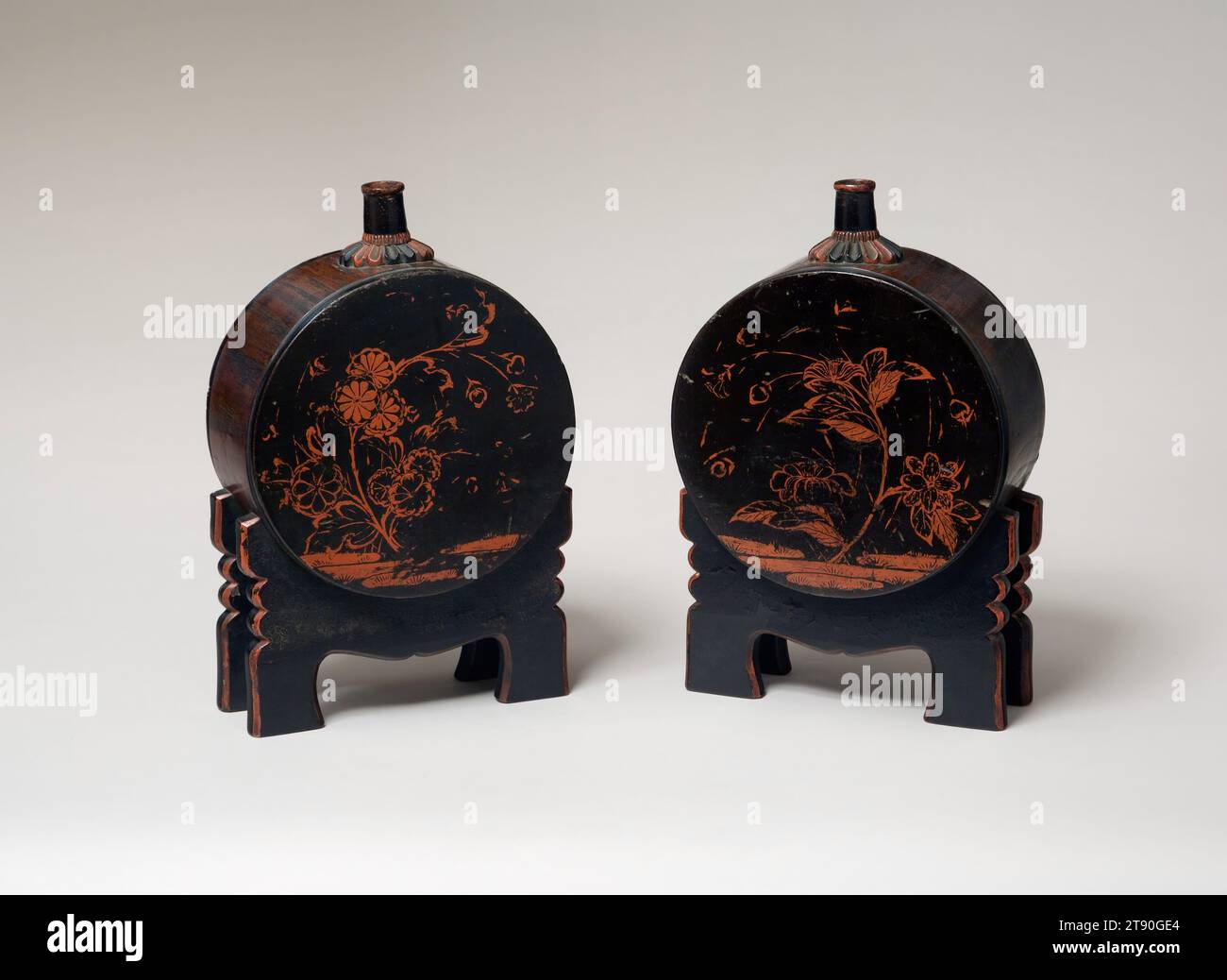 Sake Cask in the Shape of a Drum, early 17th century, Unknown Japanese ...