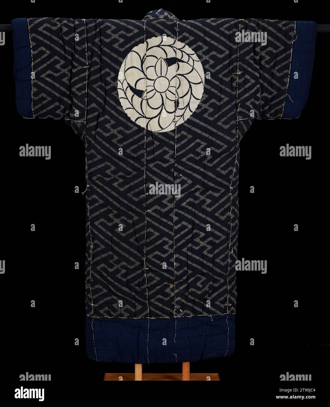 Sleeping kimono (yogi), late 19th century, Unknown Japanese, 69 3/4 × ...