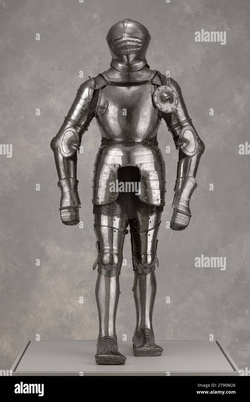 Suit of armor 16th century hi-res stock photography and images - Alamy