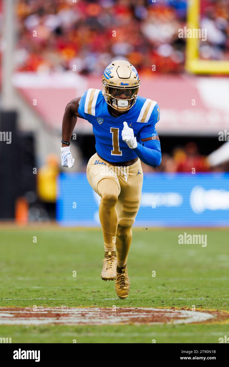 UCLA Bruins wide receiver J. Michael Sturdivant (1) runs a route during ...