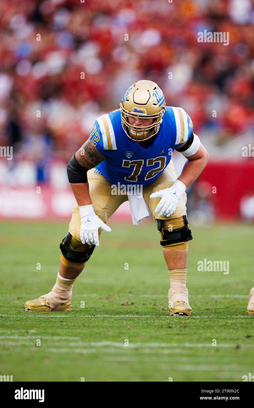 UCLA Bruins offensive lineman Garrett DiGiorgio (72) in an offensive ...