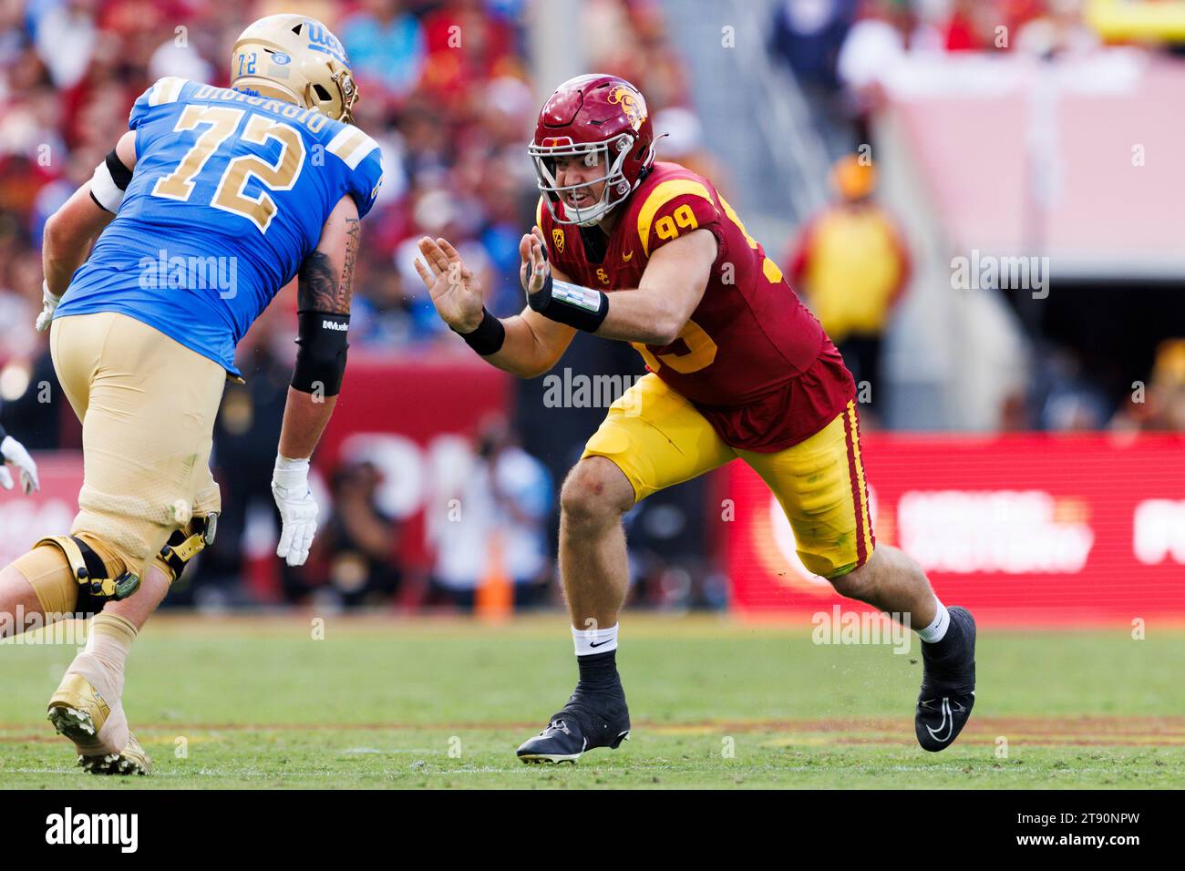 USC Trojans defensive lineman Jack Sullivan (99) rushes the edge during ...