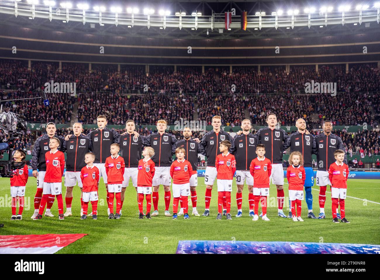 Vienna, Austria 21 November 2023 Starting line-up of the Austrian ...