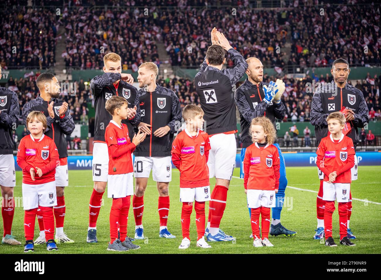 Vienna, Austria 21 November 2023 Starting line-up of the Austrian ...
