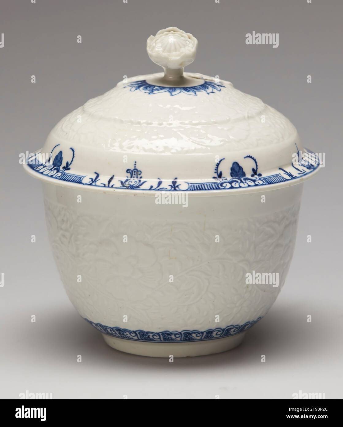 Sugar bowl with lid, from a tea service, c. 1770, Worcester Porcelain Works (a.k.a. Royal ...