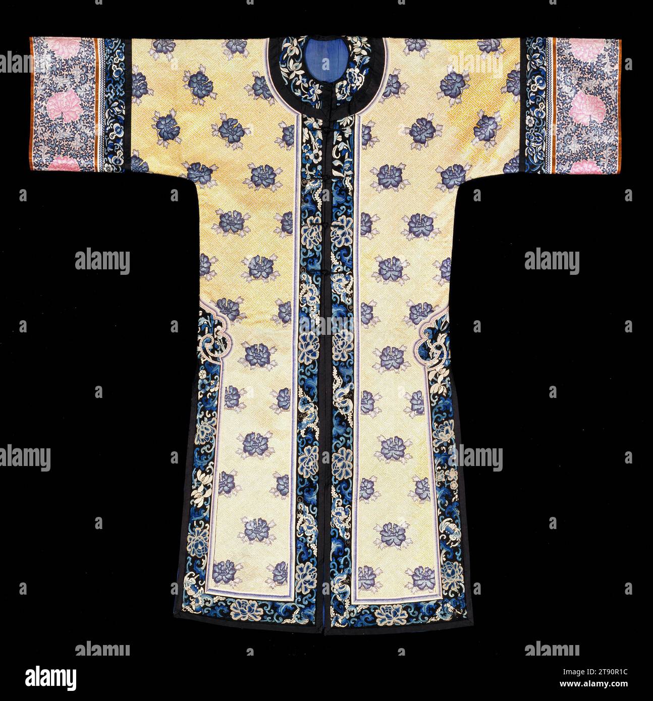 Manchu womans unofficial informal robe hi-res stock photography and ...