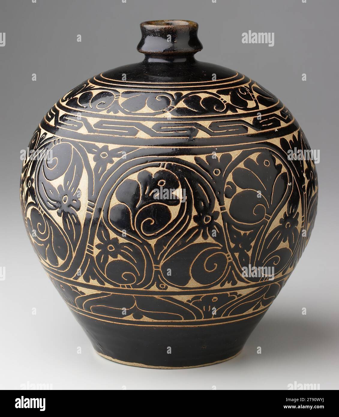 White ceramics produced hi-res stock photography and images - Alamy