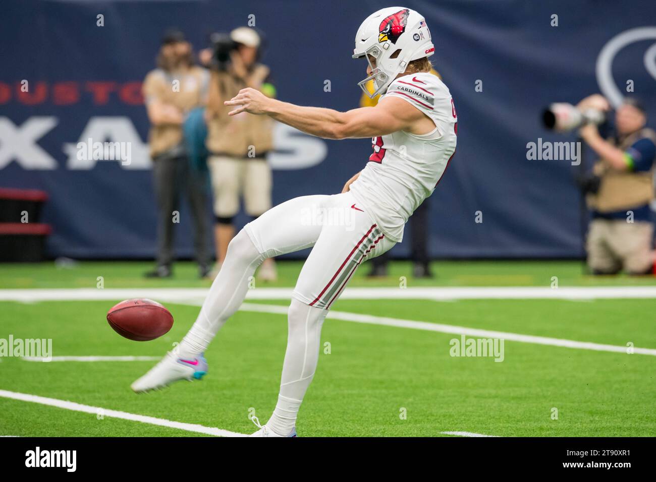 Houston, TX, USA. 19th Nov, 2023. Arizona Cardinals punter Blake ...