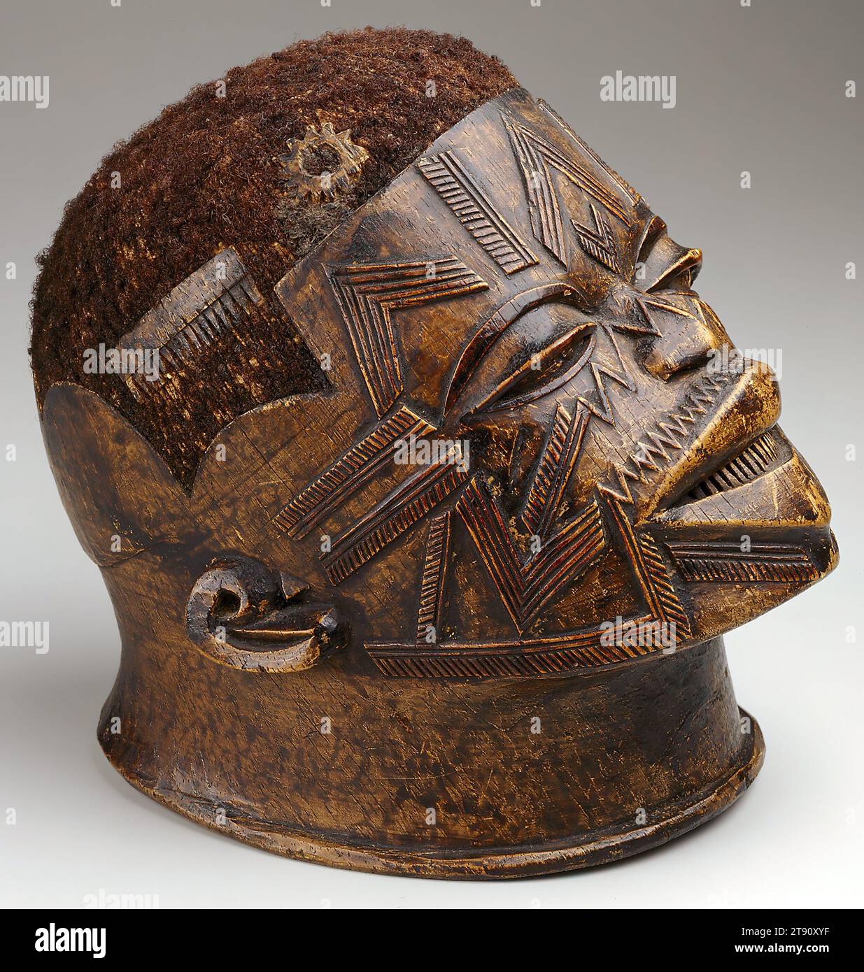 Men wore wooden masks hi-res stock photography and images - Alamy