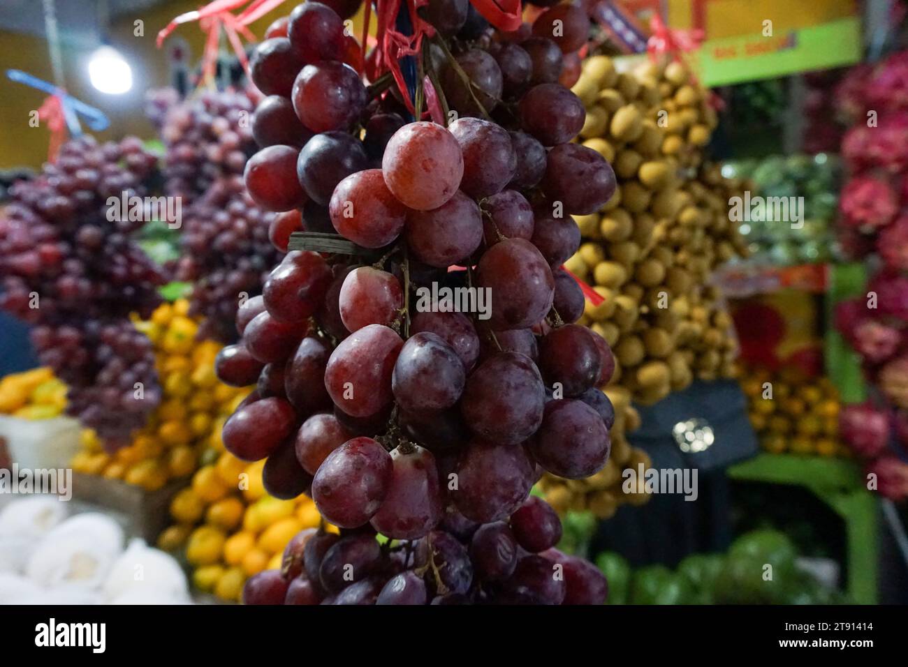 Stock photos of Indonesian local fruits that look fresh Stock Photo - Alamy